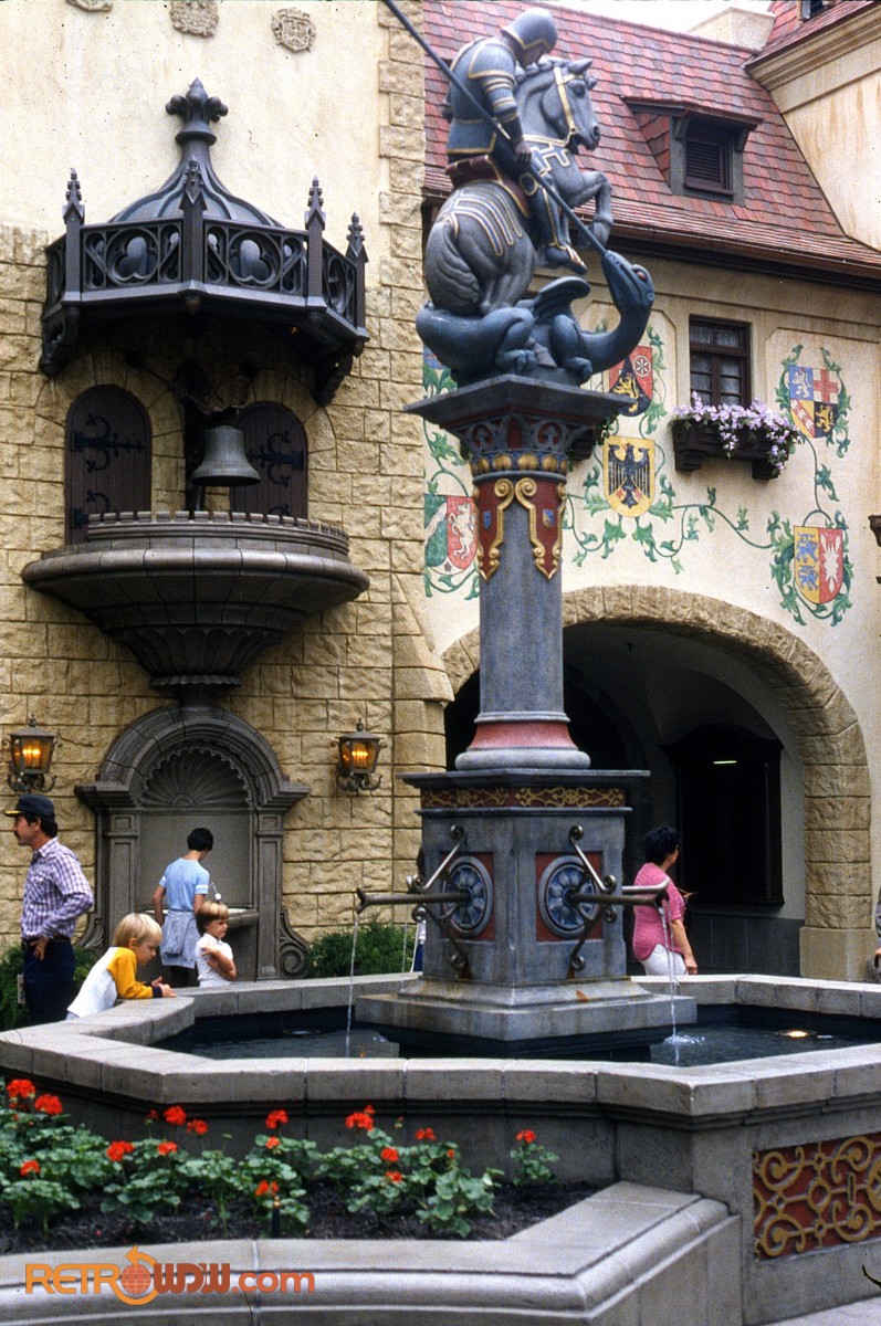 EPCOT Center 1982 (Brian) - RetroWDW