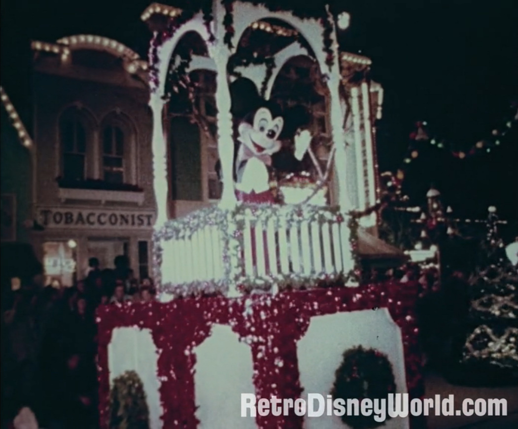 Christmas at WDW! uh, well...Disneyland too... 16mm Restored Film ...