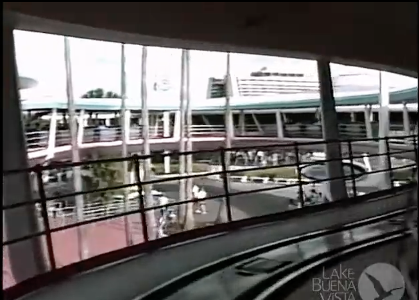Video visit to Tomorrowland - RetroWDW